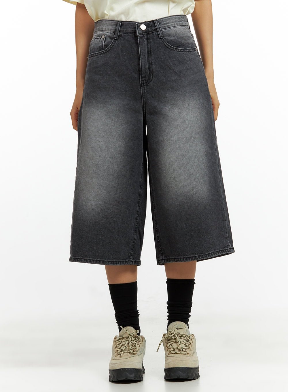 Washed Wide Jorts CU420 - Acubi style | LEWKIN